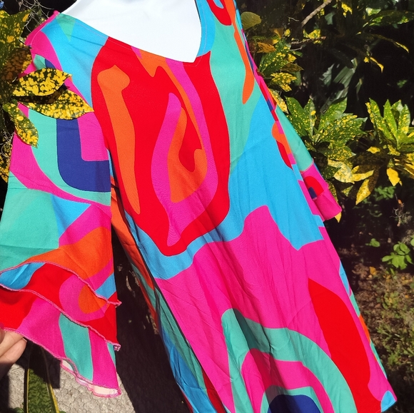 unbranded | Dresses | Womens Abstract Pop Of Color Dress Large | Poshmark